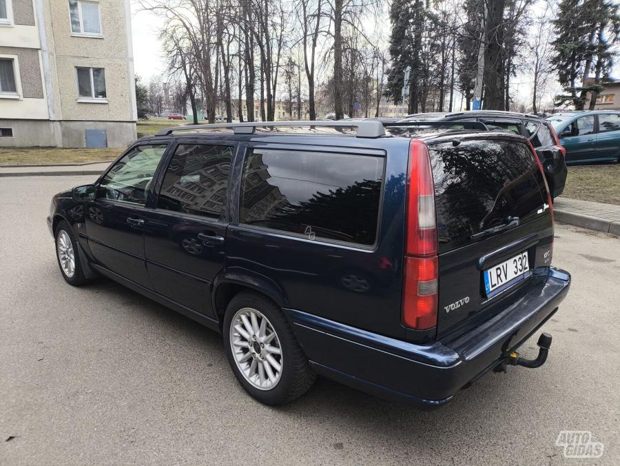 Синий Вольво В70 1999 в Вильнюс, объемом двигателя 2.50 л и пробегом 424 тыс. км за 2000 €, фото 9 на AUTOMOTO.COM.LV
