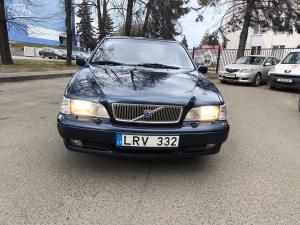 Синий Вольво В70 1999 в Вильнюс, объемом двигателя 2.50 л и пробегом 424 тыс. км за 1999 €, фото 3 на AUTOMOTO.COM.LV