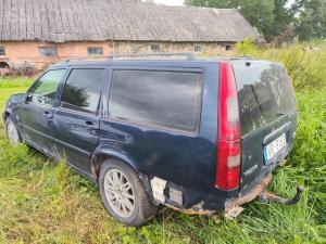 Blue Volvo V70 1999 in Cesis, with an engine capacity of 2.50 L and mileage of 450 thousand km for 400 €, photo 5 on AUTOMOTO.COM.LV