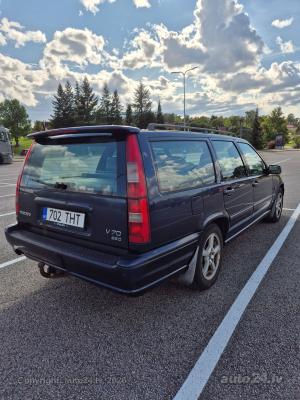 Zils Volvo V70 1999 Valga, ar dzinēja tilpumu 2.50 L un nobraukumu 0 tūkst. km par 1300 €, foto 4 vietnē AUTOMOTO.COM.LV