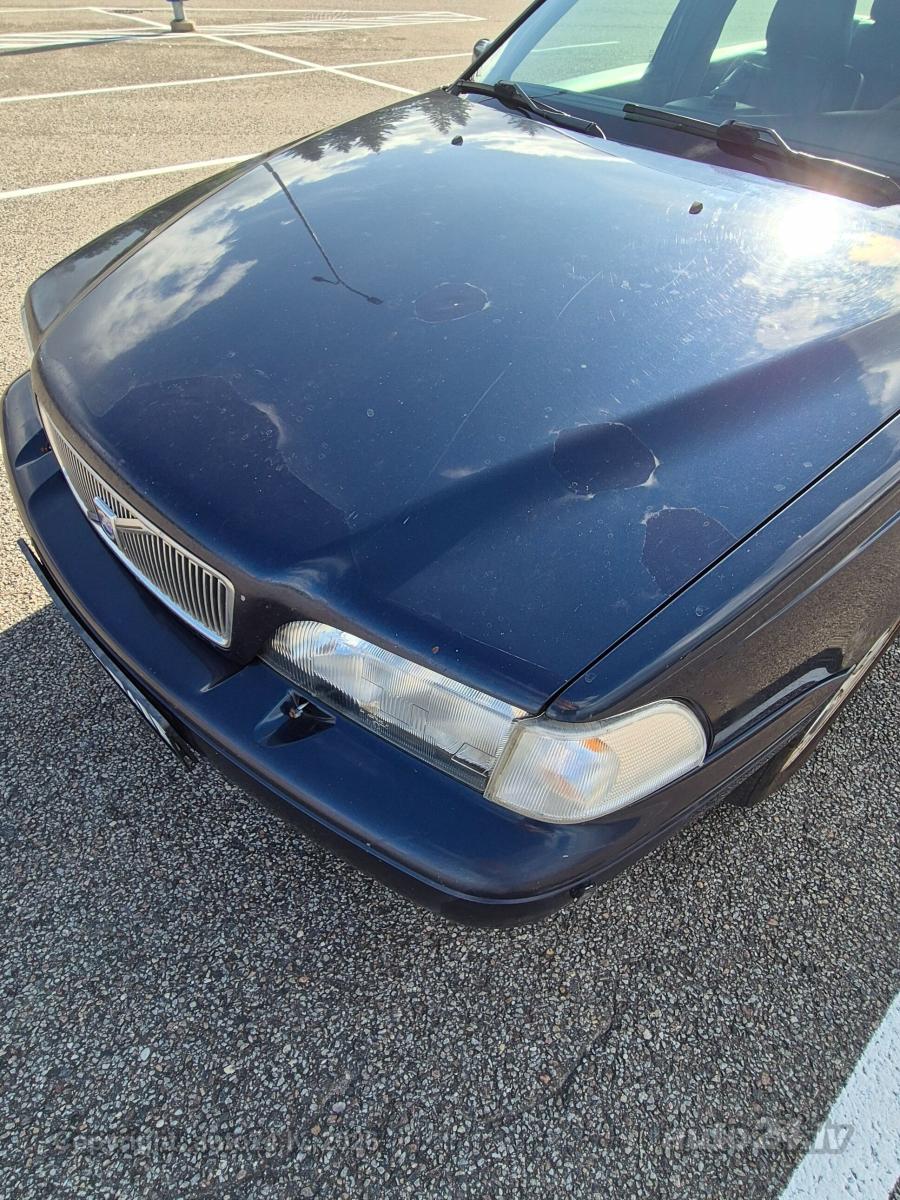 Zils Volvo V70 1999 Valga, ar dzinēja tilpumu 2.50 L un nobraukumu 0 tūkst. km par 1300 €, foto 7 vietnē AUTOMOTO.COM.LV
