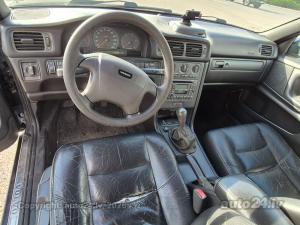 Zils Volvo V70 1999 Valga, ar dzinēja tilpumu 2.50 L un nobraukumu 0 tūkst. km par 1300 €, foto 8 vietnē AUTOMOTO.COM.LV