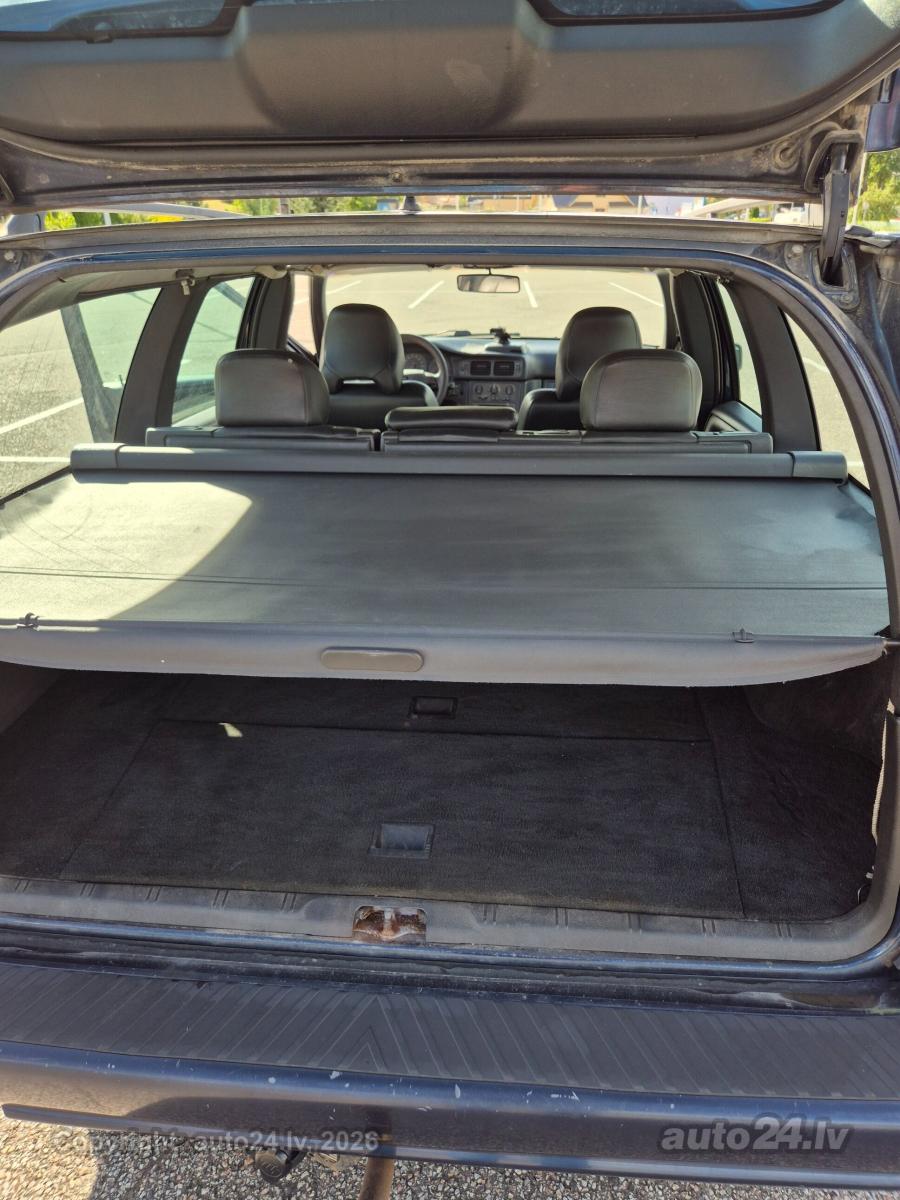 Zils Volvo V70 1999 Valga, ar dzinēja tilpumu 2.50 L un nobraukumu 0 tūkst. km par 1300 €, foto 12 vietnē AUTOMOTO.COM.LV