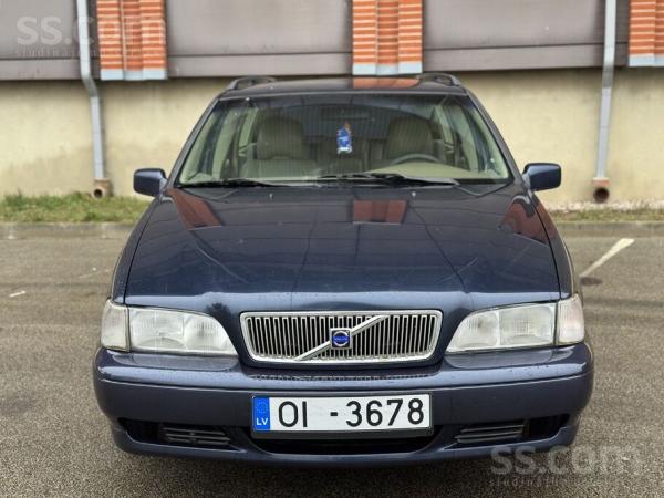 Blue Volvo V70 2000 in Jurmala, with an engine capacity of 2.50 L and mileage of 424 thousand km for 1100 €, photo 6 on AUTOMOTO.COM.LV