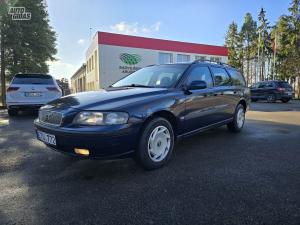 Zils Volvo V70 2000 Radviliškis, ar dzinēja tilpumu 2.50 L un nobraukumu 344 tūkst. km par 1150 €, foto 6 vietnē AUTOMOTO.COM.LV