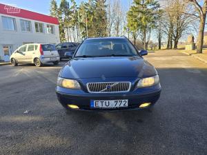 Zils Volvo V70 2000 Radviliškis, ar dzinēja tilpumu 2.50 L un nobraukumu 344 tūkst. km par 1150 €, foto 9 vietnē AUTOMOTO.COM.LV
