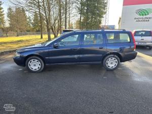 Zils Volvo V70 2000 Radviliškis, ar dzinēja tilpumu 2.50 L un nobraukumu 344 tūkst. km par 1150 €, foto 12 vietnē AUTOMOTO.COM.LV