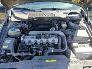 Zils Volvo V70 2000 Kuresāre, ar dzinēja tilpumu 2.50 L un nobraukumu 547 tūkst. km par 1800 €, foto 4 vietnē AUTOMOTO.COM.LV