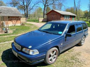 Zils Volvo V70 2000 Kuresāre, ar dzinēja tilpumu 2.50 L un nobraukumu 547 tūkst. km par 1800 €, foto 8 vietnē AUTOMOTO.COM.LV