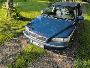 Zils Volvo V70 2000 Preiļi, ar dzinēja tilpumu 2.50 L un nobraukumu 424 tūkst. km par 900 €, foto 5 vietnē AUTOMOTO.COM.LV