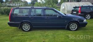 Zils Volvo V70 2000 Balvi, ar dzinēja tilpumu 2.40 L un nobraukumu 308 tūkst. km par 1300 €, foto 4 vietnē AUTOMOTO.COM.LV