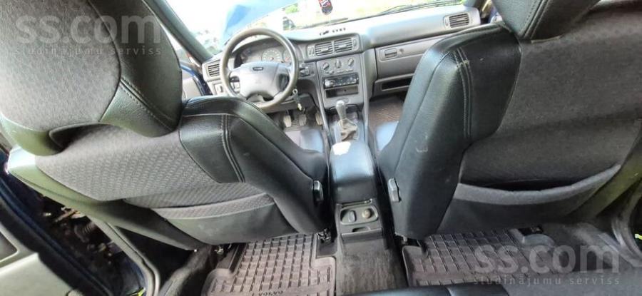 Zils Volvo V70 2000 Balvi, ar dzinēja tilpumu 2.40 L un nobraukumu 308 tūkst. km par 1300 €, foto 11 vietnē AUTOMOTO.COM.LV