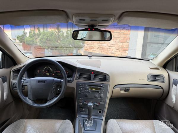 Blue Volvo V70 2000 in Kaunas, with an engine capacity of 2.40 L and mileage of 230 thousand km for 1150 €, photo 5 on AUTOMOTO.COM.LV