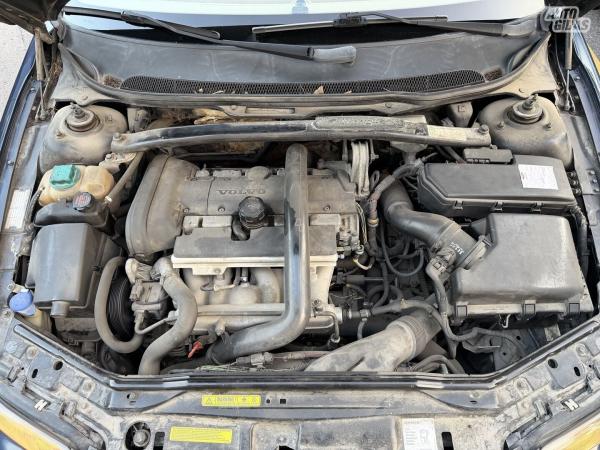 Blue Volvo V70 2000 in Kaunas, with an engine capacity of 2.40 L and mileage of 230 thousand km for 1150 €, photo 8 on AUTOMOTO.COM.LV