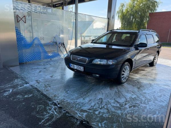 Синий Вольво В70 2000 в Даугавпилс, объемом двигателя 2.50 л и пробегом 456 тыс. км за 1520 €, фото 2 на AUTOMOTO.COM.LV