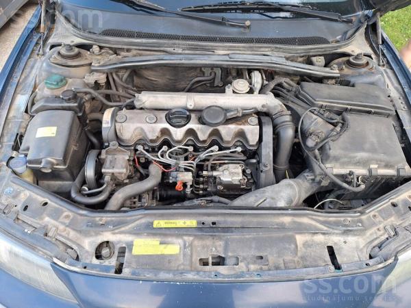 Zils Volvo V70 2000 Cēsis, ar dzinēja tilpumu 2.50 L un nobraukumu 0 tūkst. km par 430 €, foto 7 vietnē AUTOMOTO.COM.LV