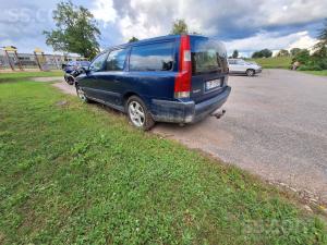 Zils Volvo V70 2000 Cēsis, ar dzinēja tilpumu 2.50 L un nobraukumu 0 tūkst. km par 430 €, foto 4 vietnē AUTOMOTO.COM.LV
