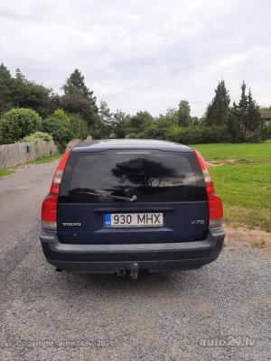 Blue Volvo V70 2000 in Tallinn, with an engine capacity of 2.50 L and mileage of 451 thousand km for 1790 €, photo 5 on AUTOMOTO.COM.LV