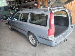 Zils Volvo V70 2000 Jelgava, ar dzinēja tilpumu 2.50 L un nobraukumu 596 tūkst. km par 1050 €, foto 5 vietnē AUTOMOTO.COM.LV