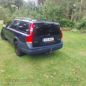 Zils Volvo V70 2000 Tallina, ar dzinēja tilpumu 2.40 L un nobraukumu 338 tūkst. km par 1450 €, foto 4 vietnē AUTOMOTO.COM.LV