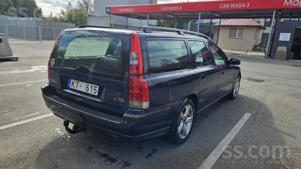 Blue Volvo V70 2000 in Daugavpils, with an engine capacity of 2.50 L and mileage of 427 thousand km for 1300 €, photo 6 on AUTOMOTO.COM.LV