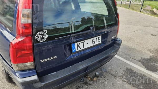 Blue Volvo V70 2000 in Daugavpils, with an engine capacity of 2.50 L and mileage of 427 thousand km for 1300 €, photo 11 on AUTOMOTO.COM.LV