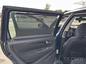 Zils Volvo V70 2000 Rīga, ar dzinēja tilpumu 2.50 L un nobraukumu 472 tūkst. km par 1350 €, foto 7 vietnē AUTOMOTO.COM.LV