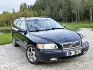 Volvo V70 2000 Cēsis vietnē Zils Volvo V70 2000 Cēsis, ar dzinēja tilpumu 2.50 L un nobraukumu 0 tūkst. km par 1400 €, foto 1 vietnē AUTOMOTO.COM.LV