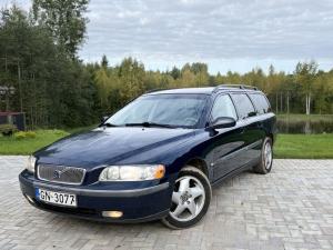 Zils Volvo V70 2000 Cēsis, ar dzinēja tilpumu 2.50 L un nobraukumu 0 tūkst. km par 1400 €, foto 3 vietnē AUTOMOTO.COM.LV