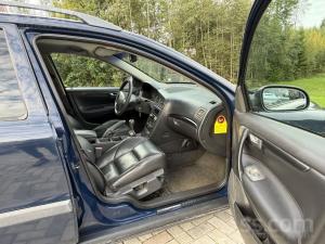 Zils Volvo V70 2000 Cēsis, ar dzinēja tilpumu 2.50 L un nobraukumu 0 tūkst. km par 1400 €, foto 8 vietnē AUTOMOTO.COM.LV