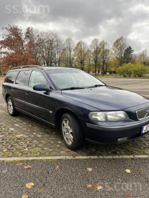 Zils Volvo V70 2001 Ventspils, ar dzinēja tilpumu 2.50 L un nobraukumu 503 tūkst. km par 890 €, foto 2 vietnē AUTOMOTO.COM.LV