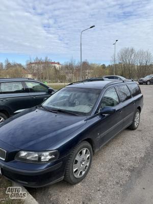 Blue Volvo V70 2001 in Kupiskis, with an engine capacity of 2.40 L and mileage of 576 thousand km for 1400 €, photo 5 on AUTOMOTO.COM.LV
