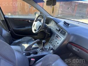 Zils Volvo V70 2001 Cēsis, ar dzinēja tilpumu 2.50 L un nobraukumu 350 tūkst. km par 1500 €, foto 8 vietnē AUTOMOTO.COM.LV