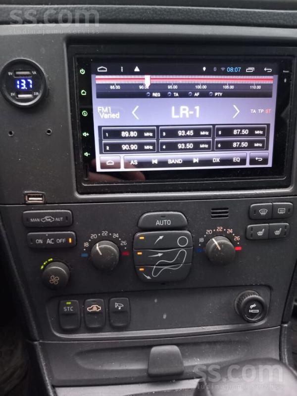 Zils Volvo V70 2001 Rīga, ar dzinēja tilpumu 2.40 L un nobraukumu 446 tūkst. km par 1550 €, foto 7 vietnē AUTOMOTO.COM.LV