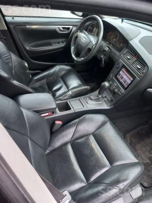 Blue Volvo V70 2001 in Riga, with an engine capacity of 2.40 L and mileage of 446 thousand km for 1550 €, photo 10 on AUTOMOTO.COM.LV