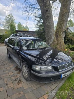 Zils Volvo V70 2001 Ogre, ar dzinēja tilpumu 2.40 L un nobraukumu 429 tūkst. km par 650 €, foto 5 vietnē AUTOMOTO.COM.LV