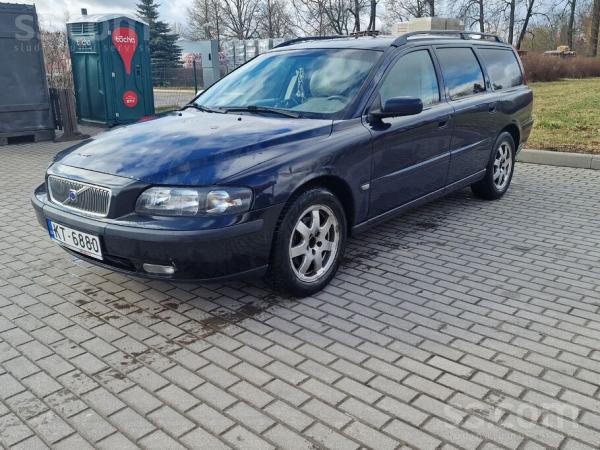 Zils Volvo V70 2001 Jelgava, ar dzinēja tilpumu 2.50 L un nobraukumu 610 tūkst. km par 1150 €, foto 1 vietnē AUTOMOTO.COM.LV