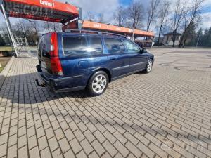 Синий Вольво В70 2001 в Елгава, объемом двигателя 2.50 л и пробегом 610 тыс. км за 1150 €, фото 4 на AUTOMOTO.COM.LV