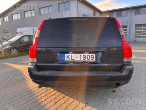 Zils Volvo V70 2001 Rīga, ar dzinēja tilpumu 2.40 L un nobraukumu 577 tūkst. km par 1100 €, foto 9 vietnē AUTOMOTO.COM.LV