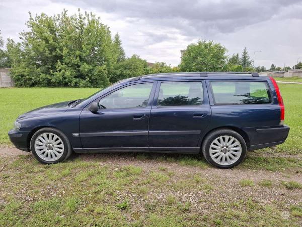 Zils Volvo V70 2001 Pakruojis, ar dzinēja tilpumu 2.44 L un nobraukumu 215 tūkst. km par 750 €, foto 8 vietnē AUTOMOTO.COM.LV