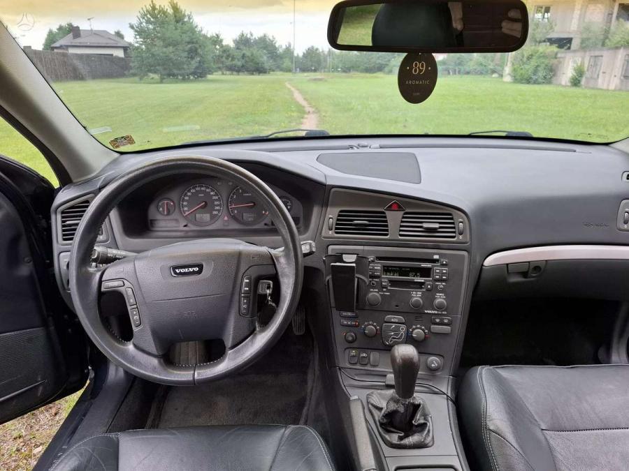Синий Вольво В70 2001 в Пакруойис, объемом двигателя 2.44 л и пробегом 215 тыс. км за 750 €, фото 14 на AUTOMOTO.COM.LV