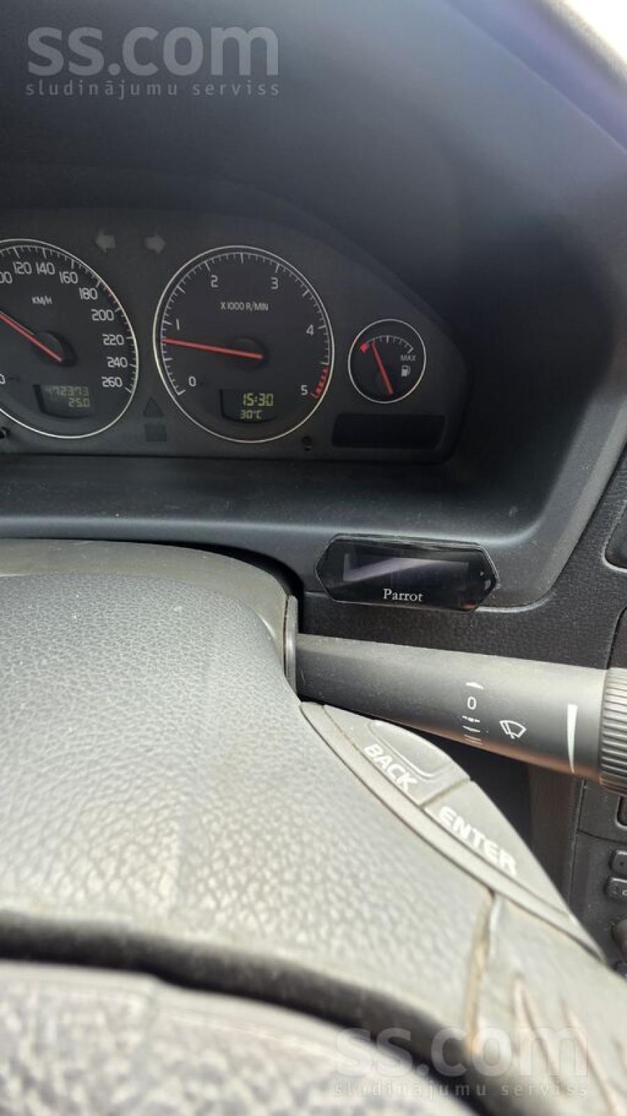 Blue Volvo V70 2001 in Riga, with an engine capacity of 2.40 L and mileage of 473 thousand km for 2000 €, photo 6 on AUTOMOTO.COM.LV