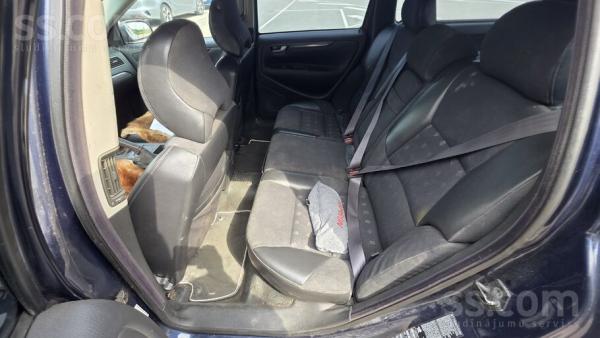Blue Volvo V70 2001 in Riga, with an engine capacity of 2.40 L and mileage of 473 thousand km for 2000 €, photo 6 on AUTOMOTO.COM.LV
