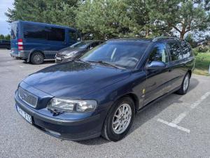 Blue Volvo V70 2001 in Klaipeda, with an engine capacity of 2.46 L and mileage of 530 thousand km for 950 €, photo 6 on AUTOMOTO.COM.LV
