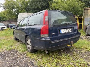 Zils Volvo V70 2002 Rīga, ar dzinēja tilpumu 2.40 L un nobraukumu 431 tūkst. km par 500 €, foto 4 vietnē AUTOMOTO.COM.LV