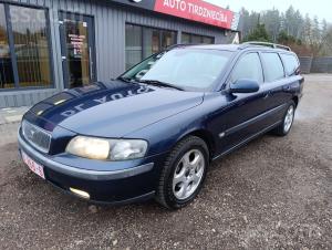 Blue Volvo V70 2002 in Valmiera, with an engine capacity of 2.50 L and mileage of 451 thousand km for 1950 €, photo  on AUTOMOTO.COM.LV