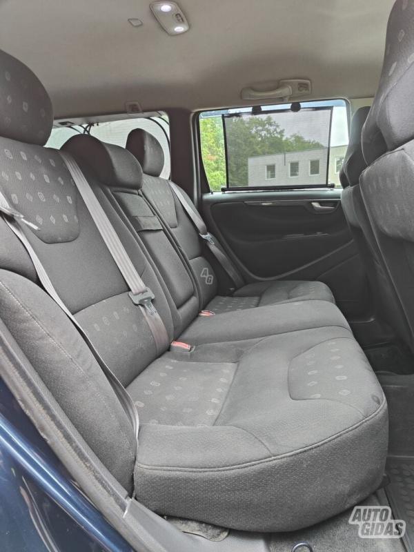 Zils Volvo V70 2002 Viļņa, ar dzinēja tilpumu 2.40 L un nobraukumu 406 tūkst. km par 1350 €, foto 9 vietnē AUTOMOTO.COM.LV