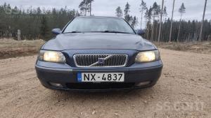 Zils Volvo V70 2002 Daugavpils, ar dzinēja tilpumu 2.40 L un nobraukumu 545 tūkst. km par 700 €, foto 4 vietnē AUTOMOTO.COM.LV