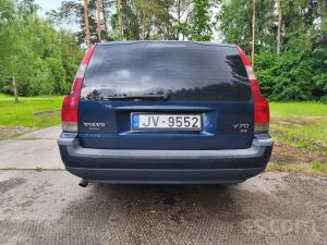Zils Volvo V70 2002 Rīga, ar dzinēja tilpumu 2.40 L un nobraukumu 415 tūkst. km par 1450 €, foto 9 vietnē AUTOMOTO.COM.LV