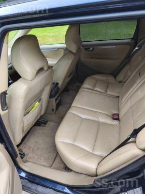 Zils Volvo V70 2002 Rīga, ar dzinēja tilpumu 2.40 L un nobraukumu 415 tūkst. km par 1450 €, foto 12 vietnē AUTOMOTO.COM.LV